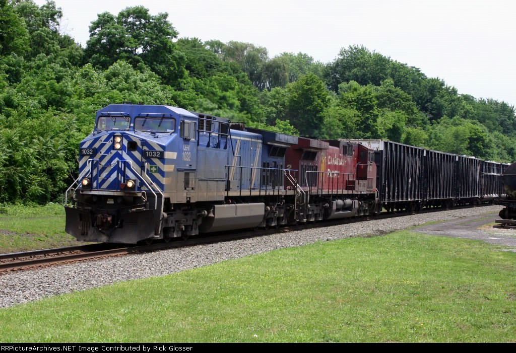 CP 39T Heading West @ 1243 hrs.